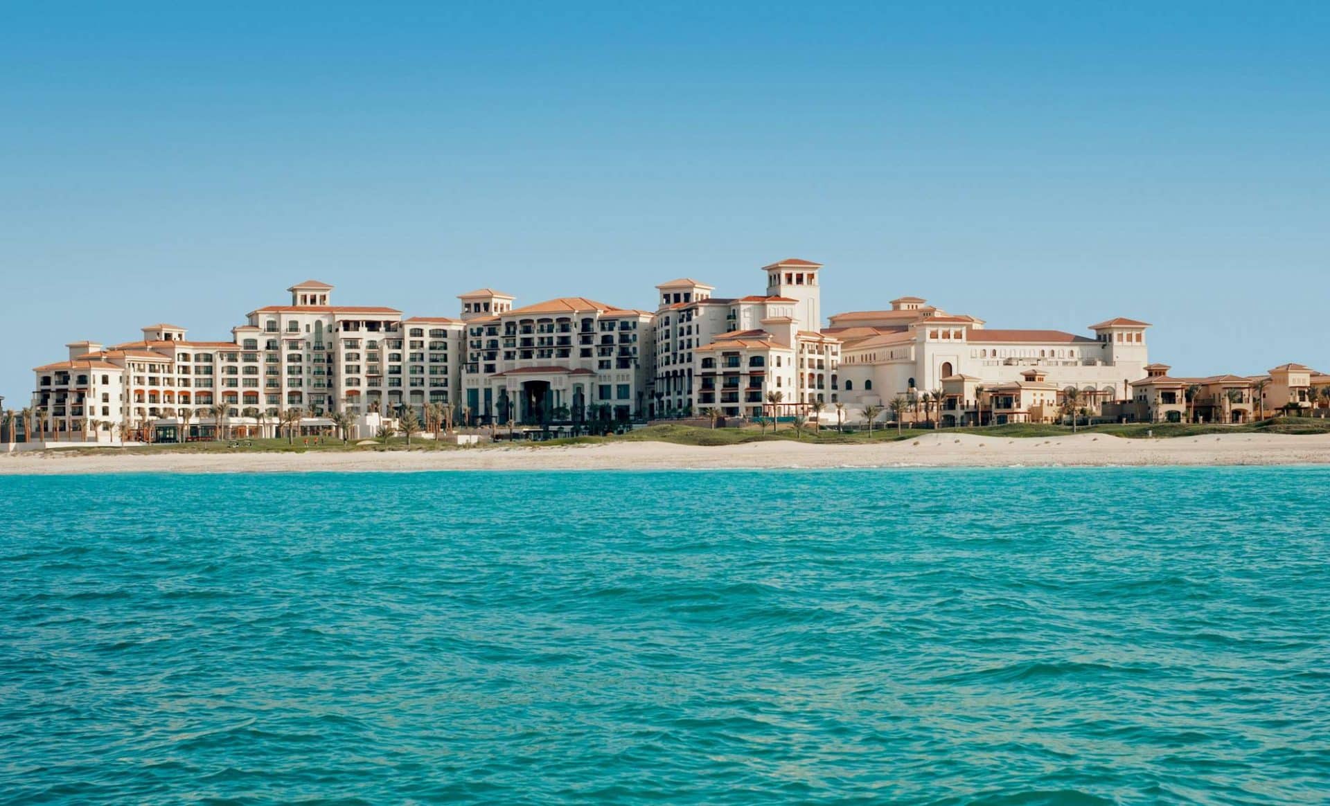 Saadiyat Rotana Resort & Villas, Abu Dhabi | Luxury Worldwide Collection