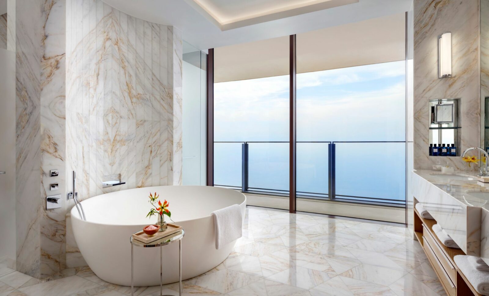 Luxury Worldwide Collection Atlantis The Royal Review by Edward Rom ...
